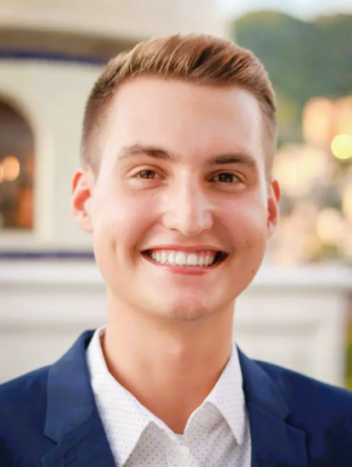 Wyatt Maxwell aka 'Louis Whitaker' Arrested for Child Pornography in US ...